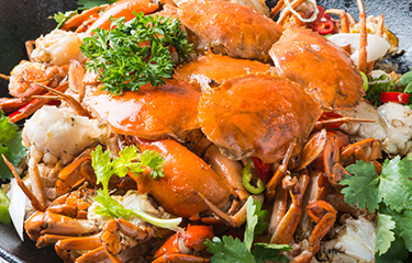 Bangladeshi shrimp farmers shift to crab aquaculture to avoid losses ...