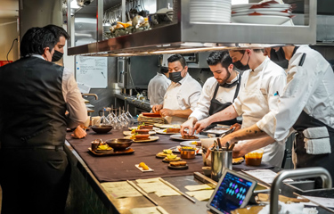 Complicated labor picture challenging US restaurant sector growth ...