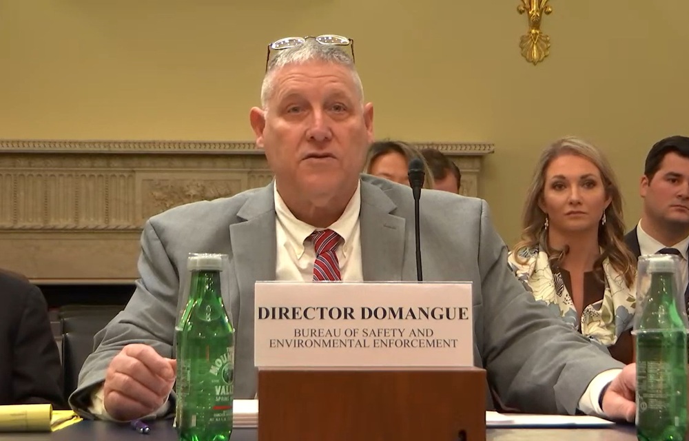 US lawmakers debate changes in regulating how oil rigs are converted ...