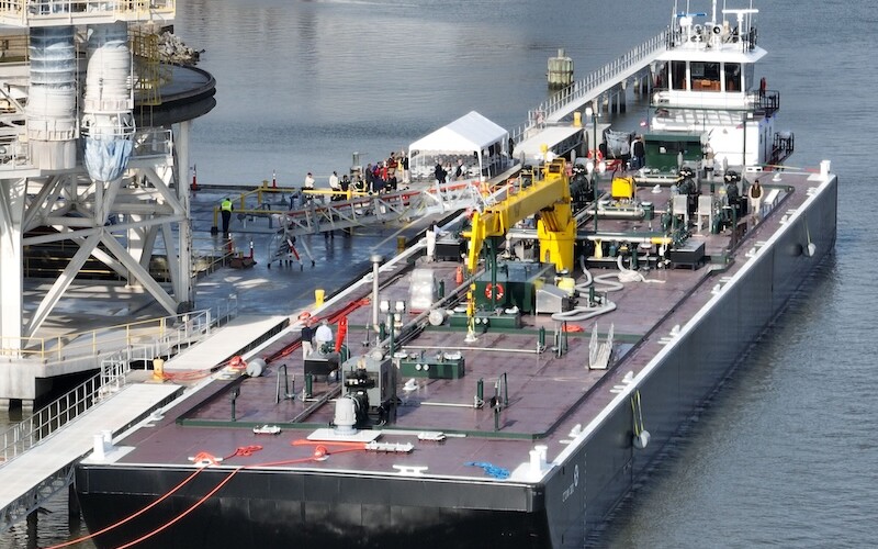 Colonial Oil Industries christens new tug and barge | WorkBoat