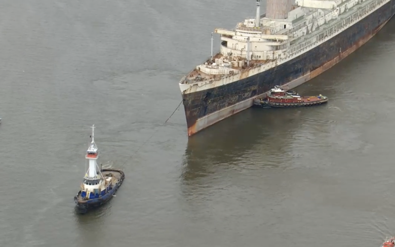 SS United States departs Philadelphia | WorkBoat